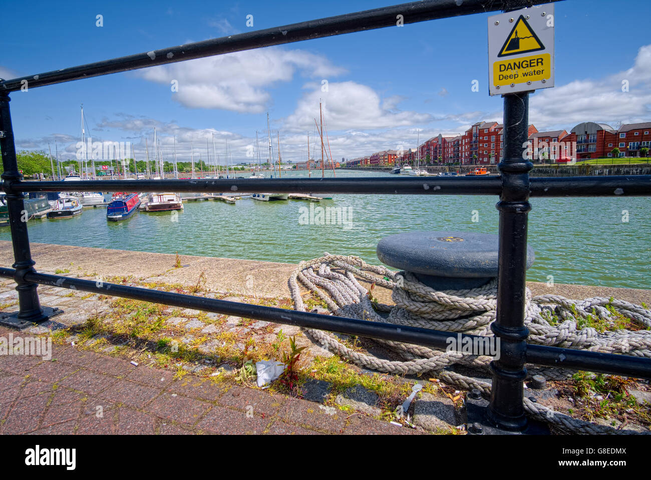 Preston docks hi-res stock photography and images - Alamy
