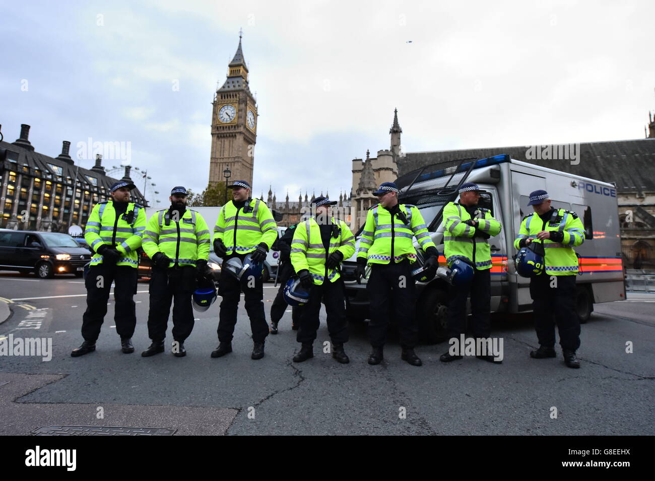 March demonstration by students passes through parliament square hi-res ...