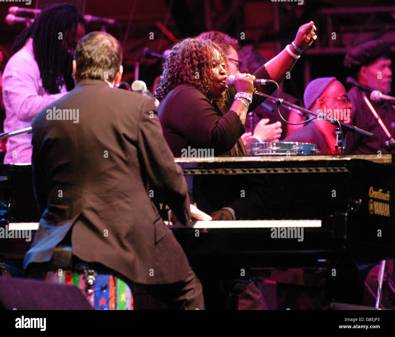 Singer Ruby Turner performing on stage with Jools Holland Stock Photo ...