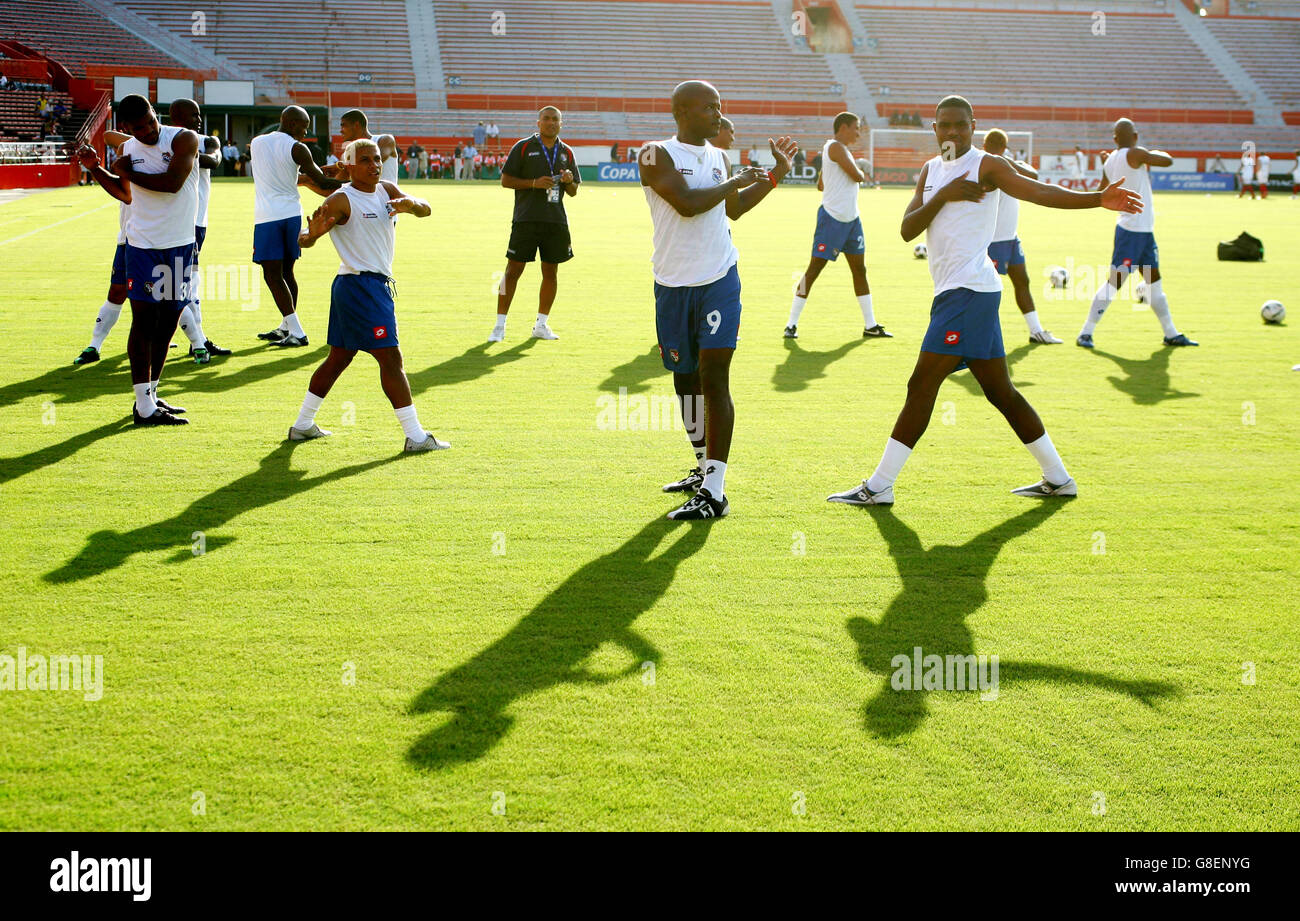Soccer - CONCACAF Gold Cup 2005 - Group A - Colombia v Panama - Orange ...