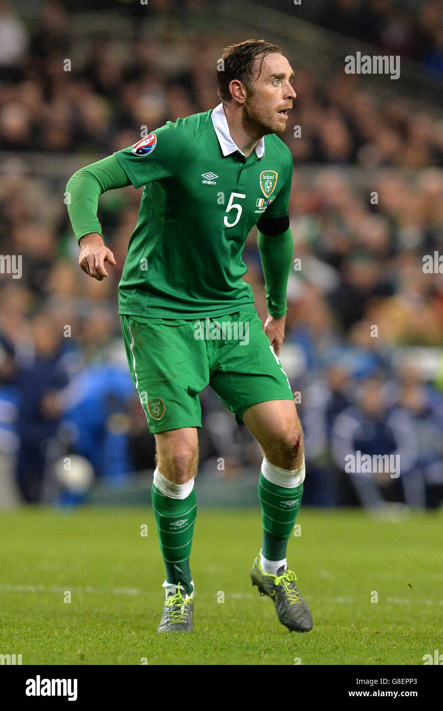 Richard keogh republic ireland hi-res stock photography and images - Alamy