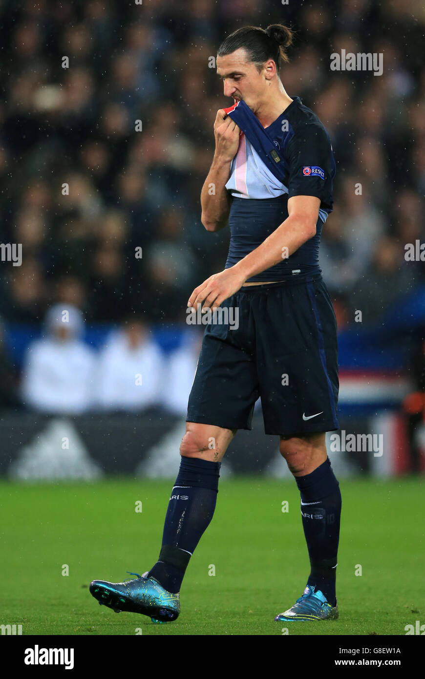 Zlatan ibrahimovic paris saint germain psg hi-res stock photography and ...