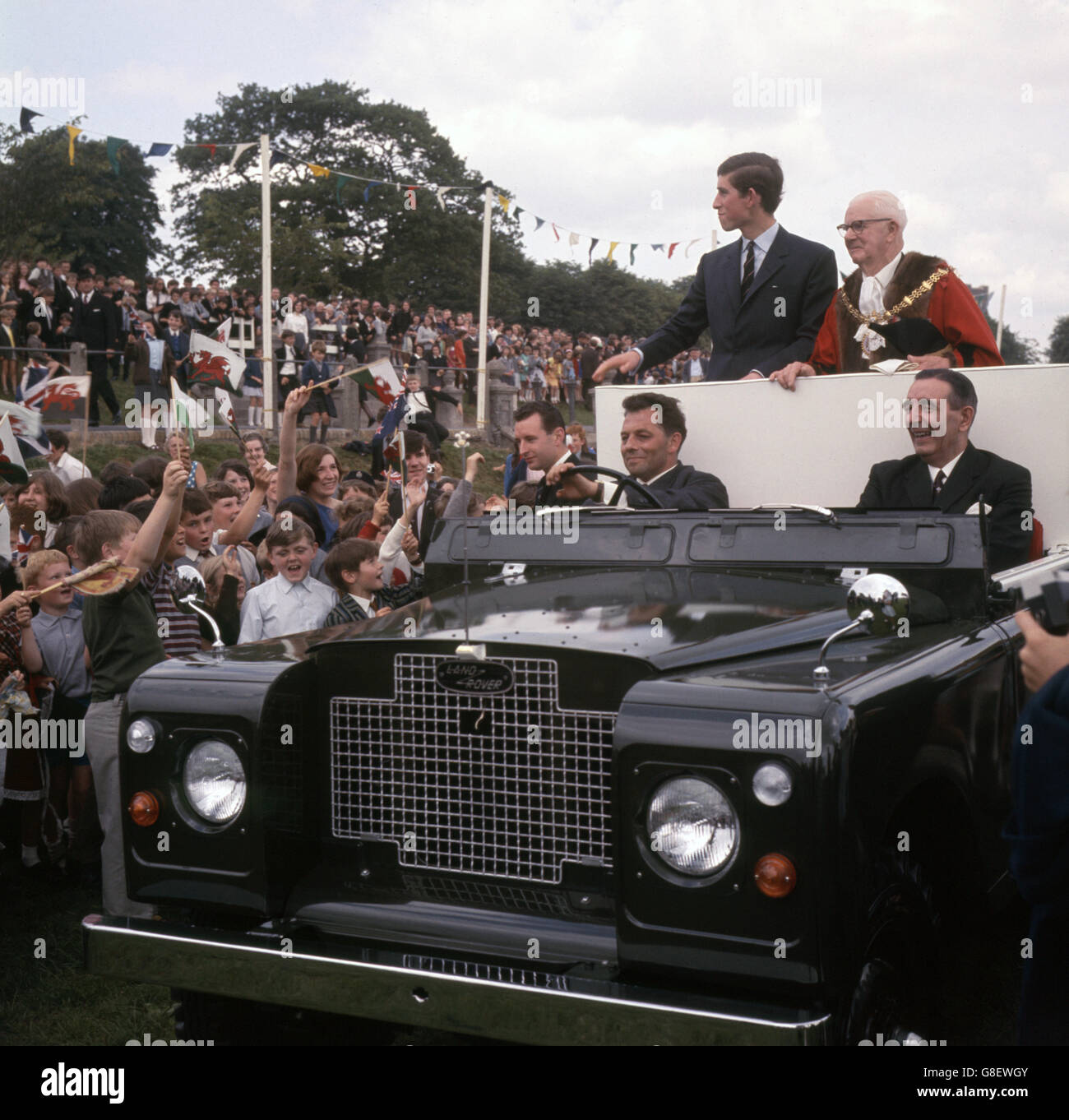 Prince charles land rover hi-res stock photography and images - Alamy