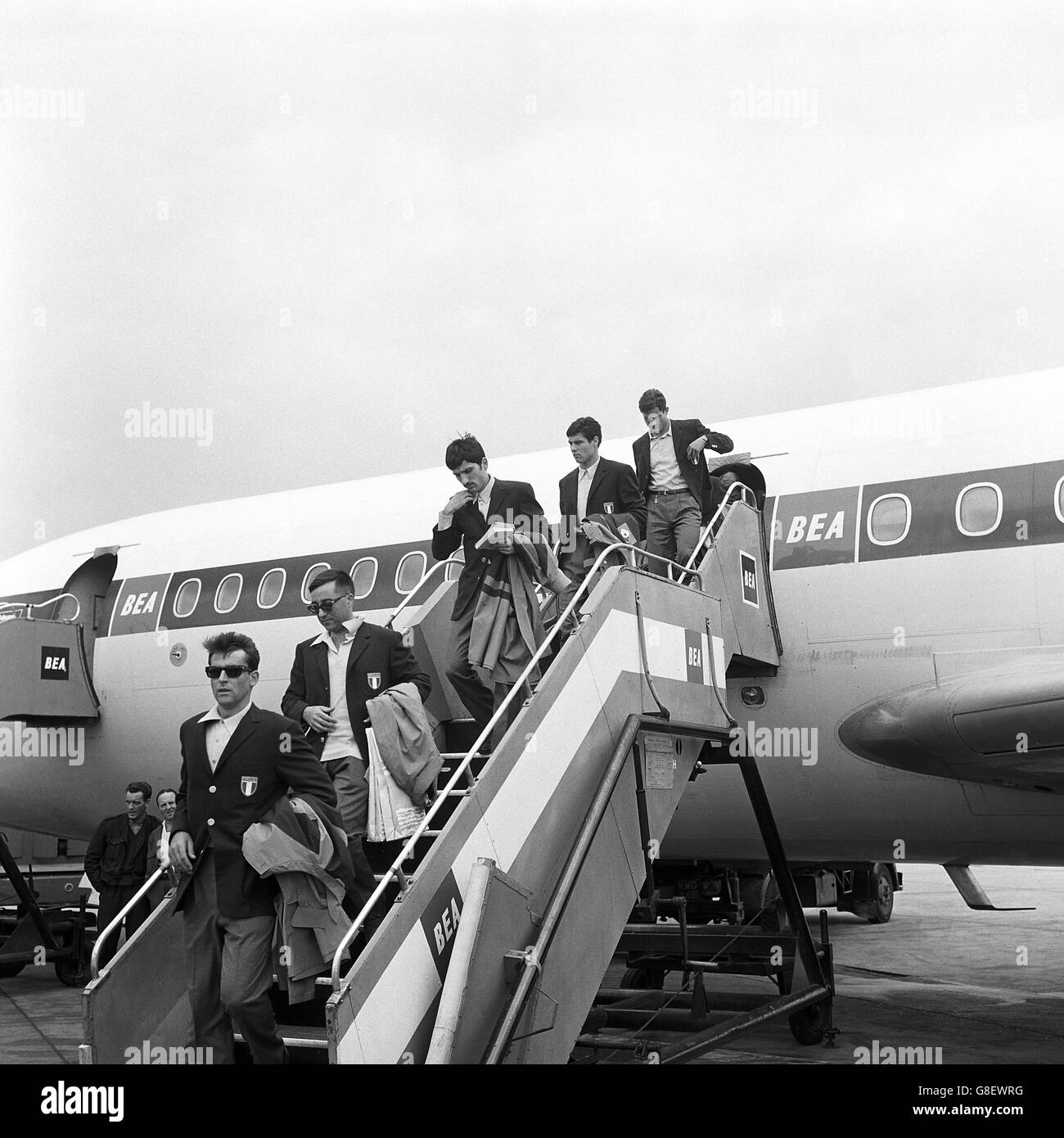 Walking plane Black and White Stock Photos & Images - Alamy