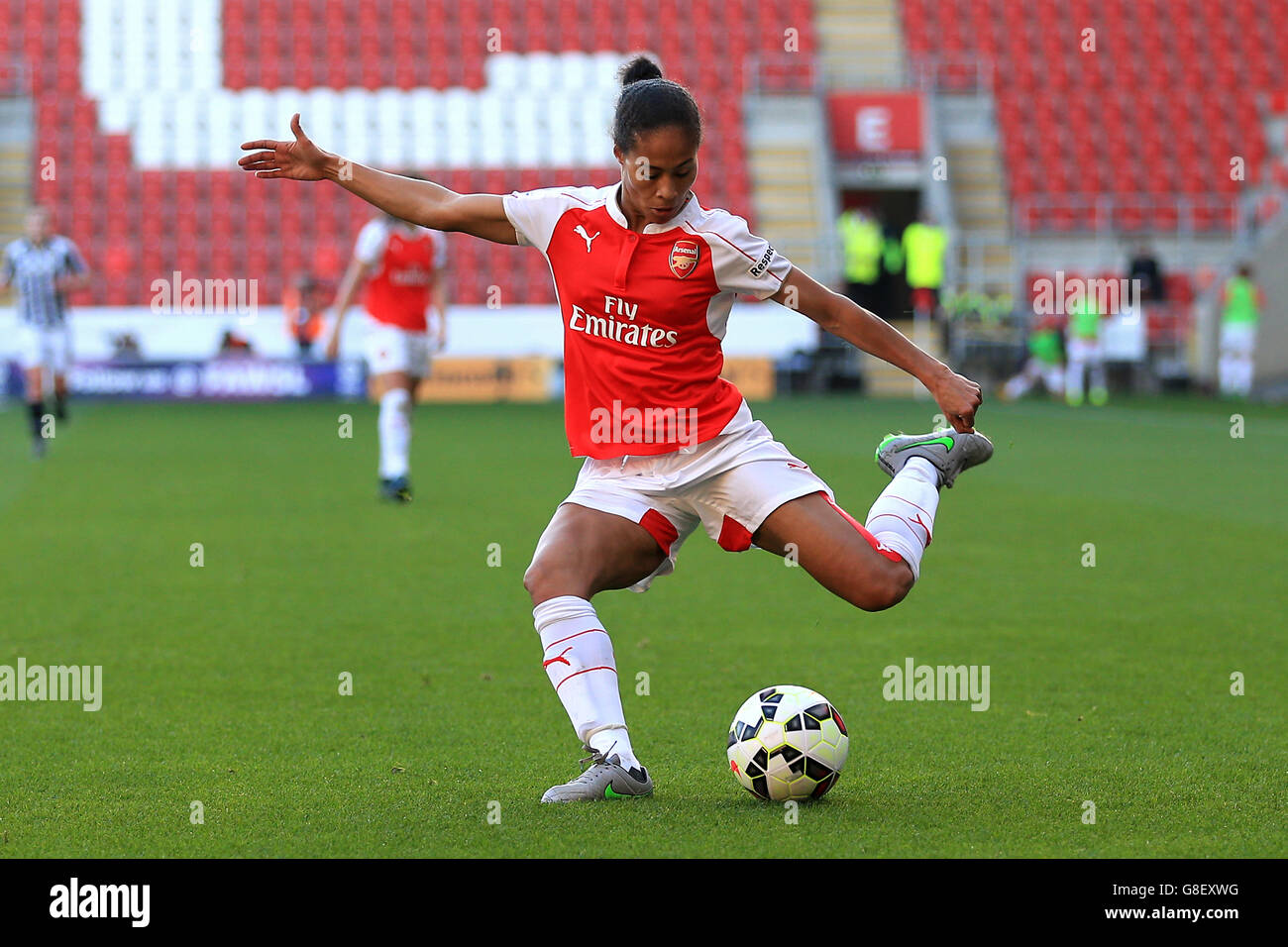 Rachel yankey arsenal hi-res stock photography and images - Alamy