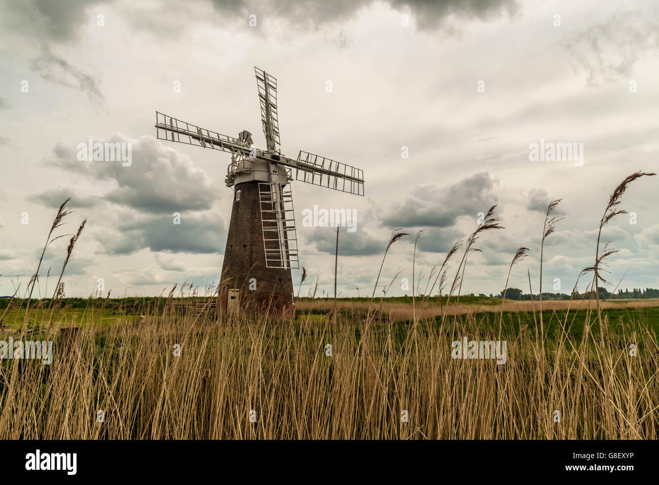 windmill hardley norfolk broads Stock Photo - Alamy