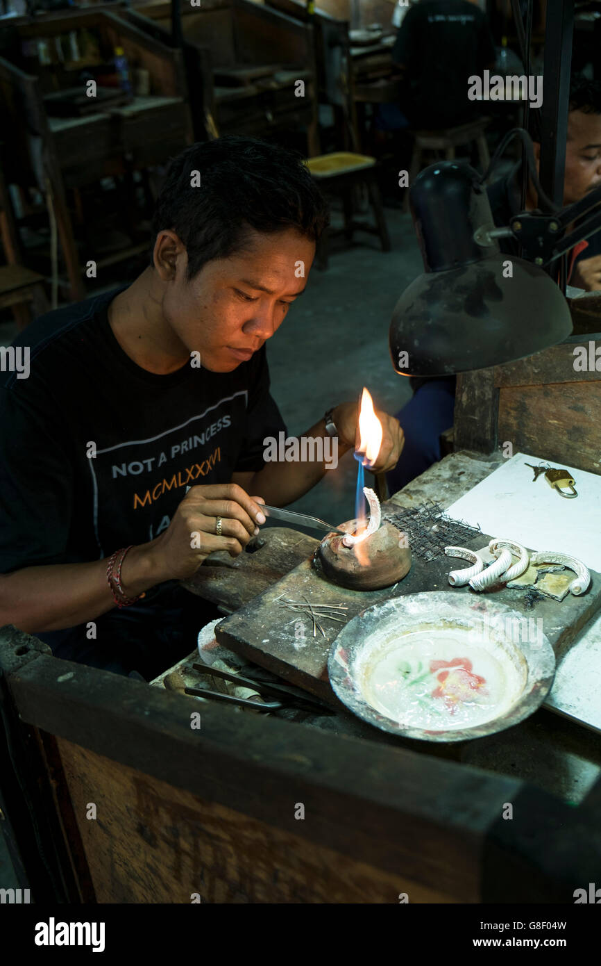 Silversmiths hi-res stock photography and images - Alamy