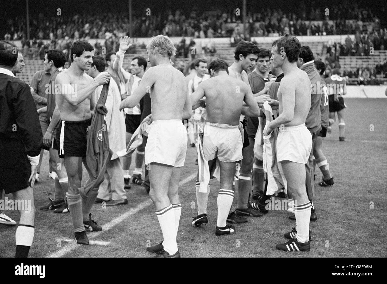 Soccer - World Cup England 1966 - Group Two - Argentina v Switzerland ...