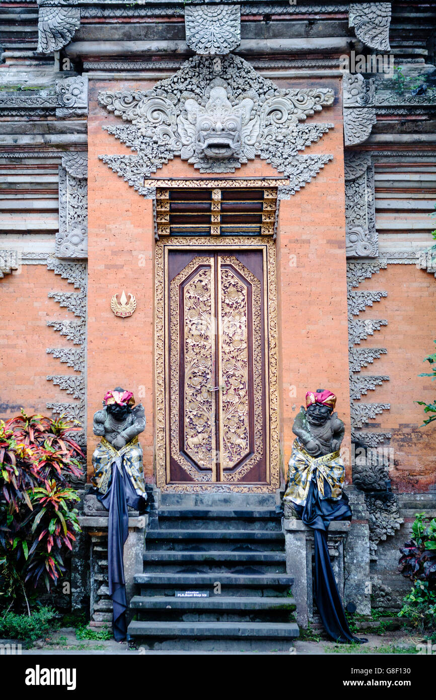 Carved temple door in Bali Stock Photo - Alamy