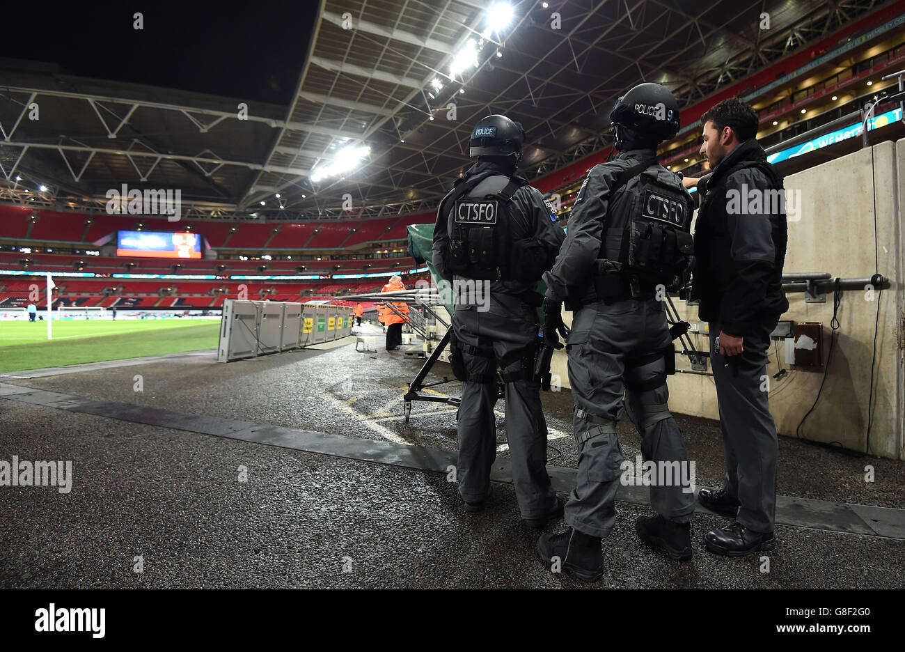 Police officer national football stadium hi-res stock photography and ...