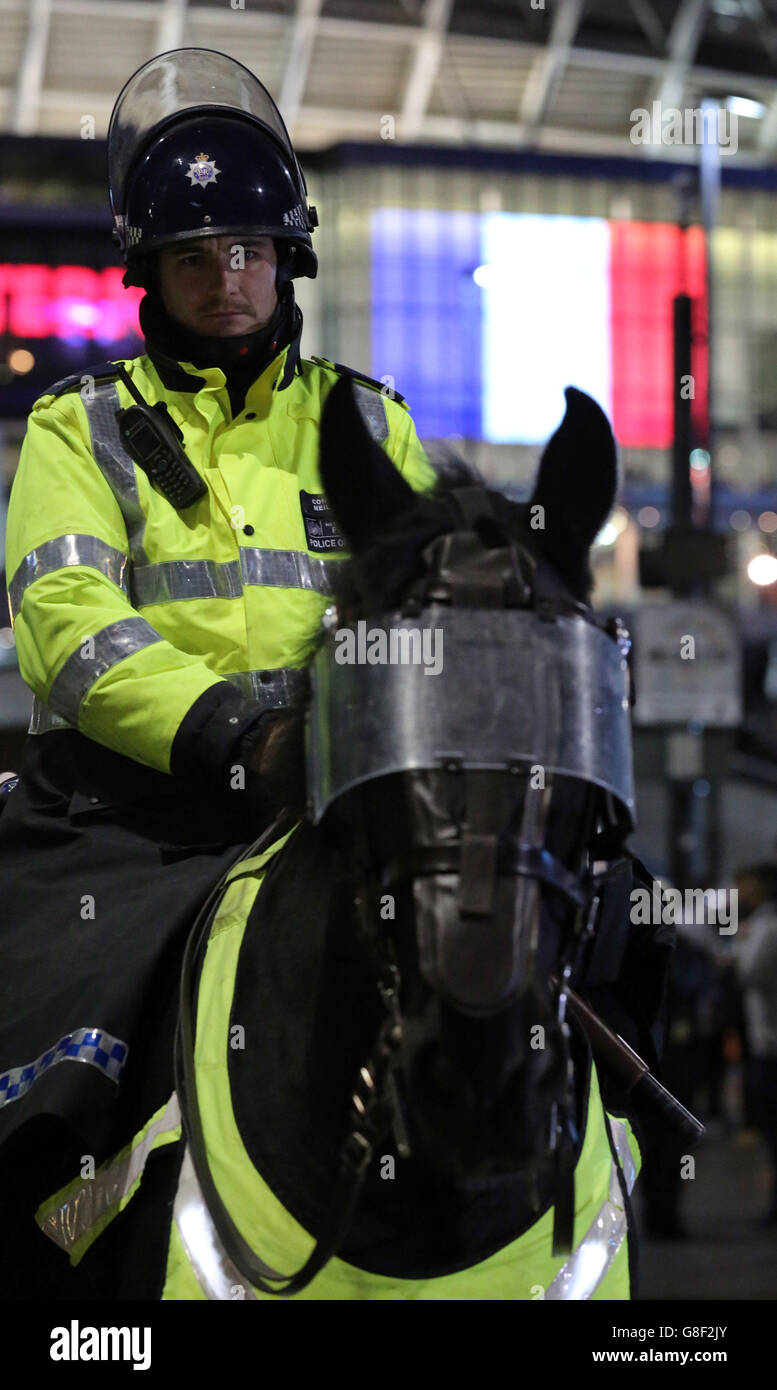 Mounted police outside Wembley Stadium in London where the French ...