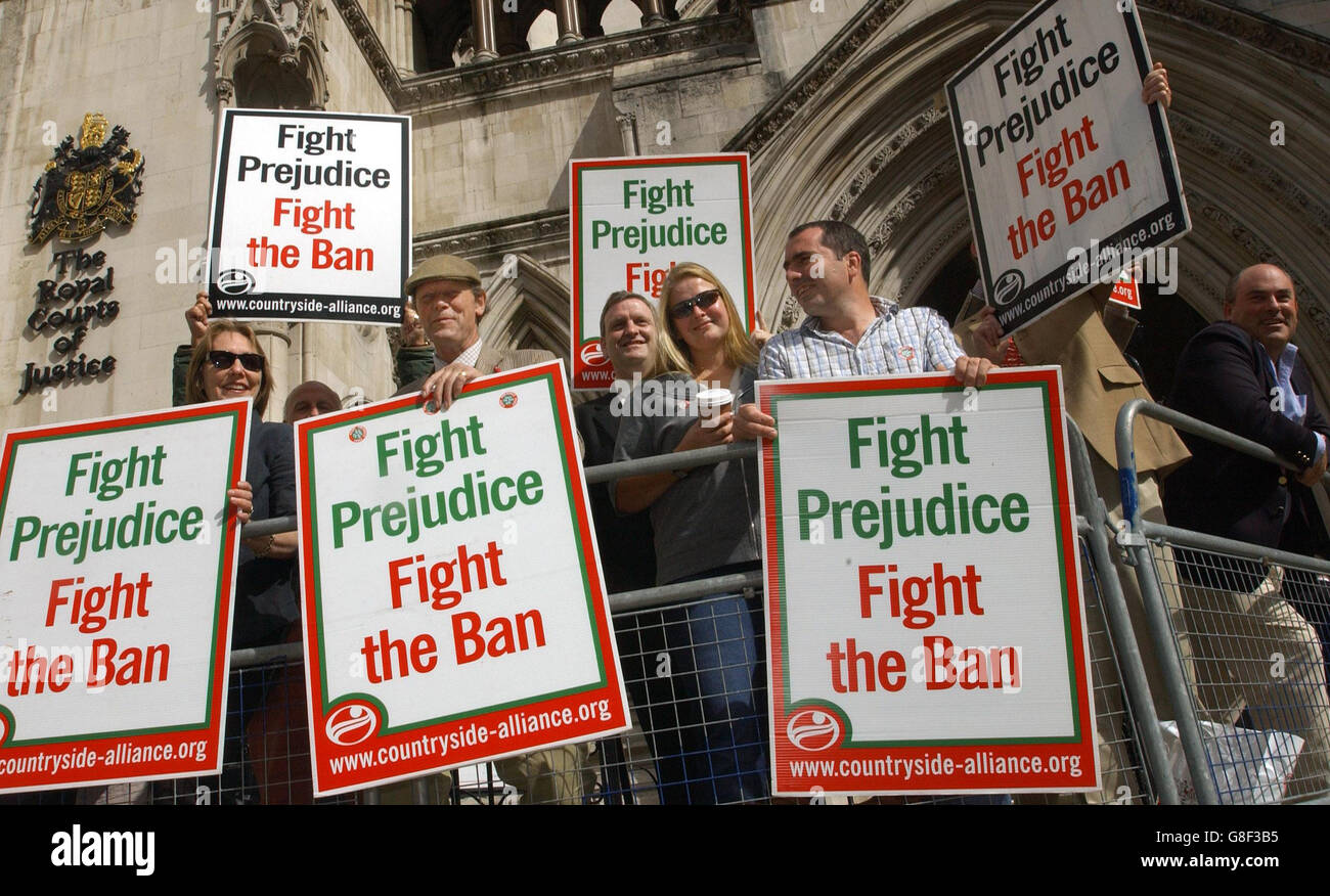 Fox hunting supporters Ishbel Macpherson (left) and sheep farmer Moy ...