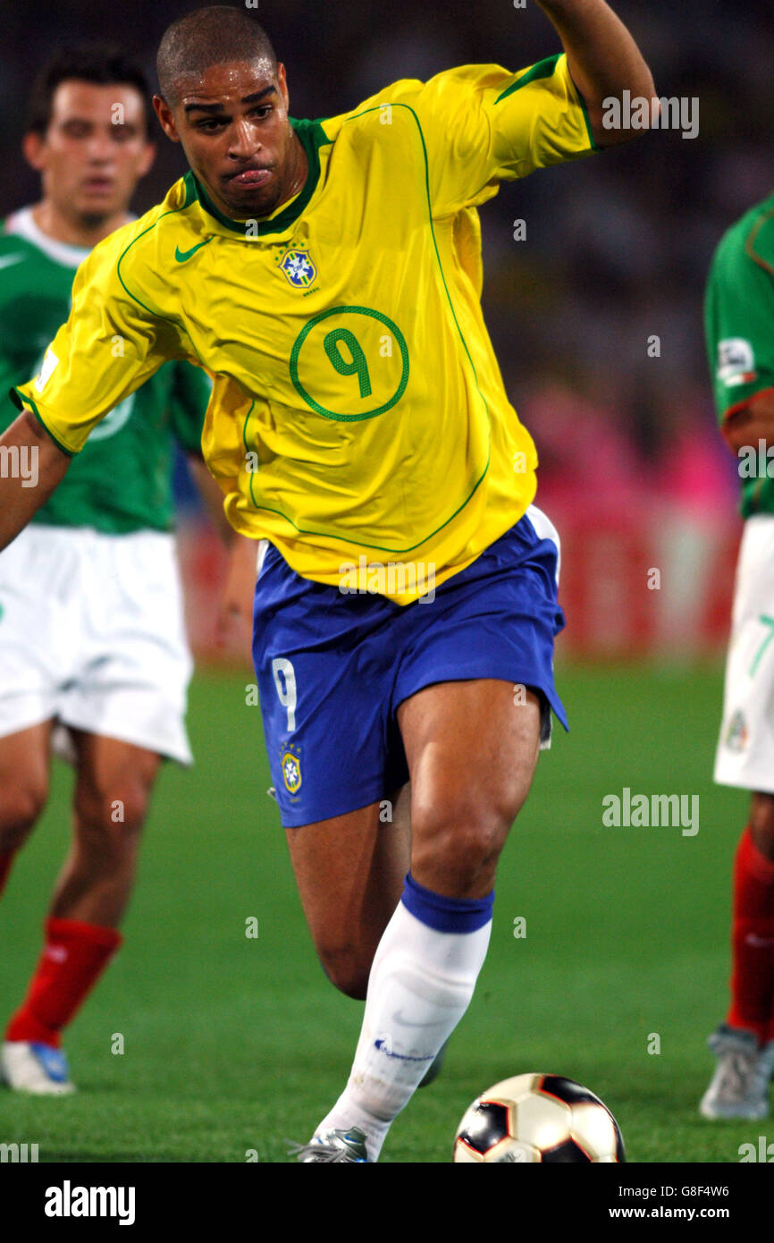 Soccer - FIFA Confederations Cup 2005 - Group B - Mexico v Brazil ...