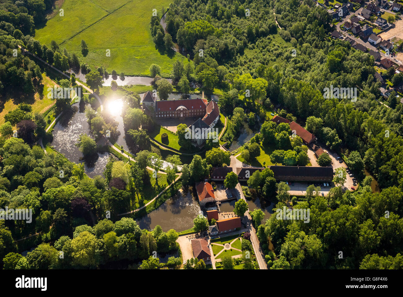 Overview of the rheda castle hi-res stock photography and images - Alamy