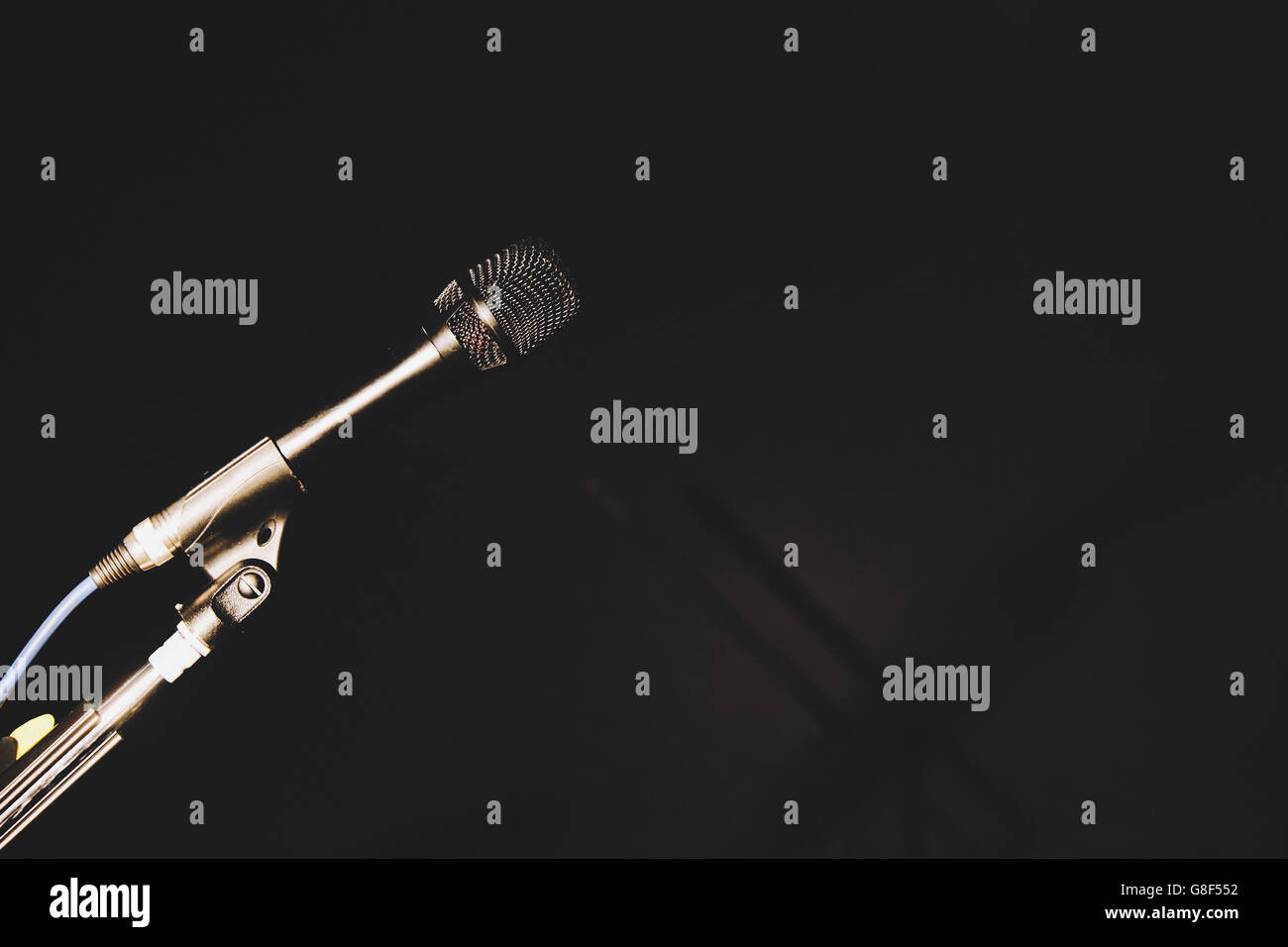 Vocal device hi-res stock photography and images - Alamy