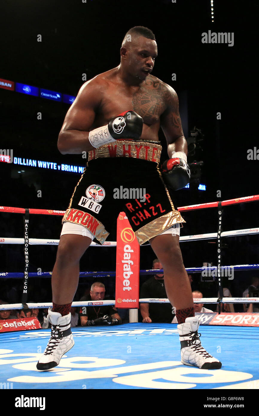Boxing heavyweight brian london hi-res stock photography and images - Alamy
