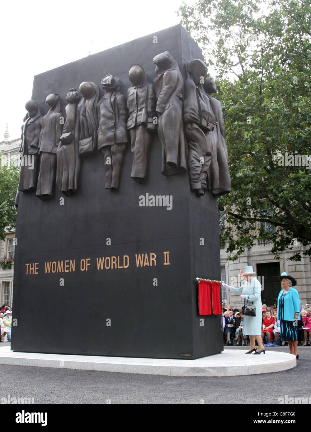 The Women of World War II Monument - Whitehall Stock Photo - Alamy