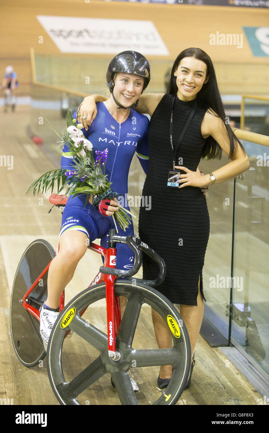 Laura Trott celebrates wining the women's elite race during round four ...