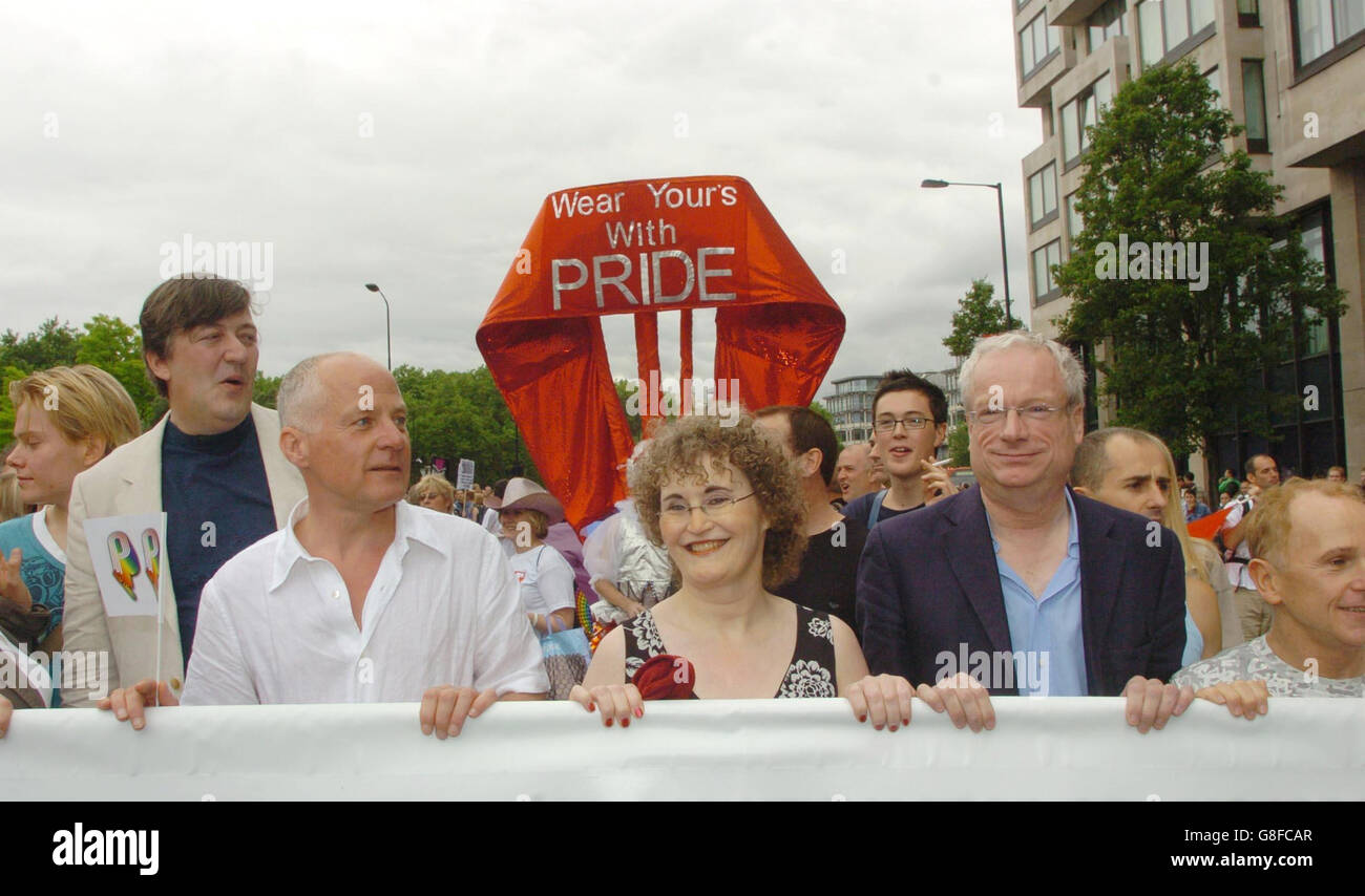 Chris smith and wayne sleep at the pride parade hi-res stock ...