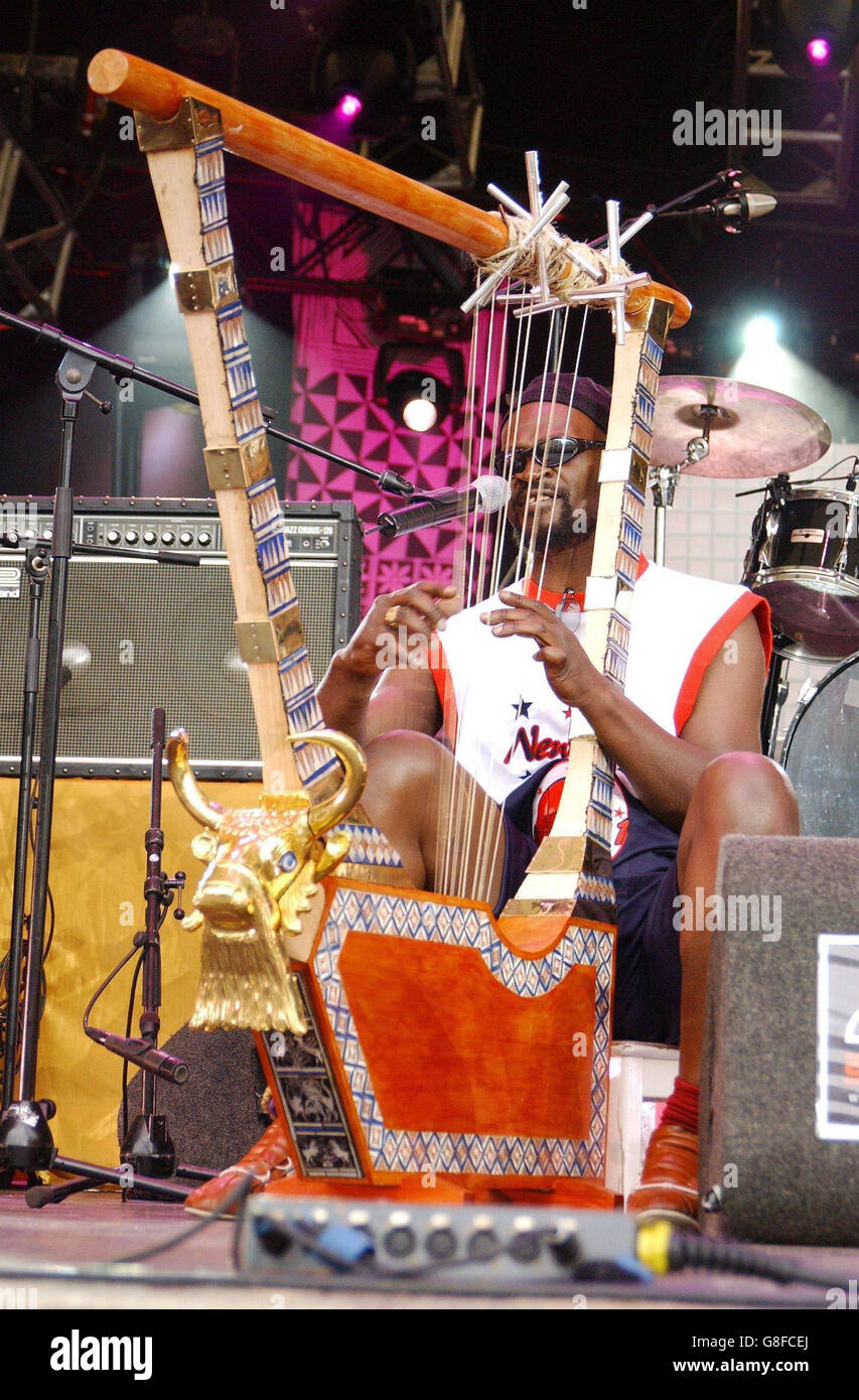 Traditional lyre tribe hi-res stock photography and images - Alamy