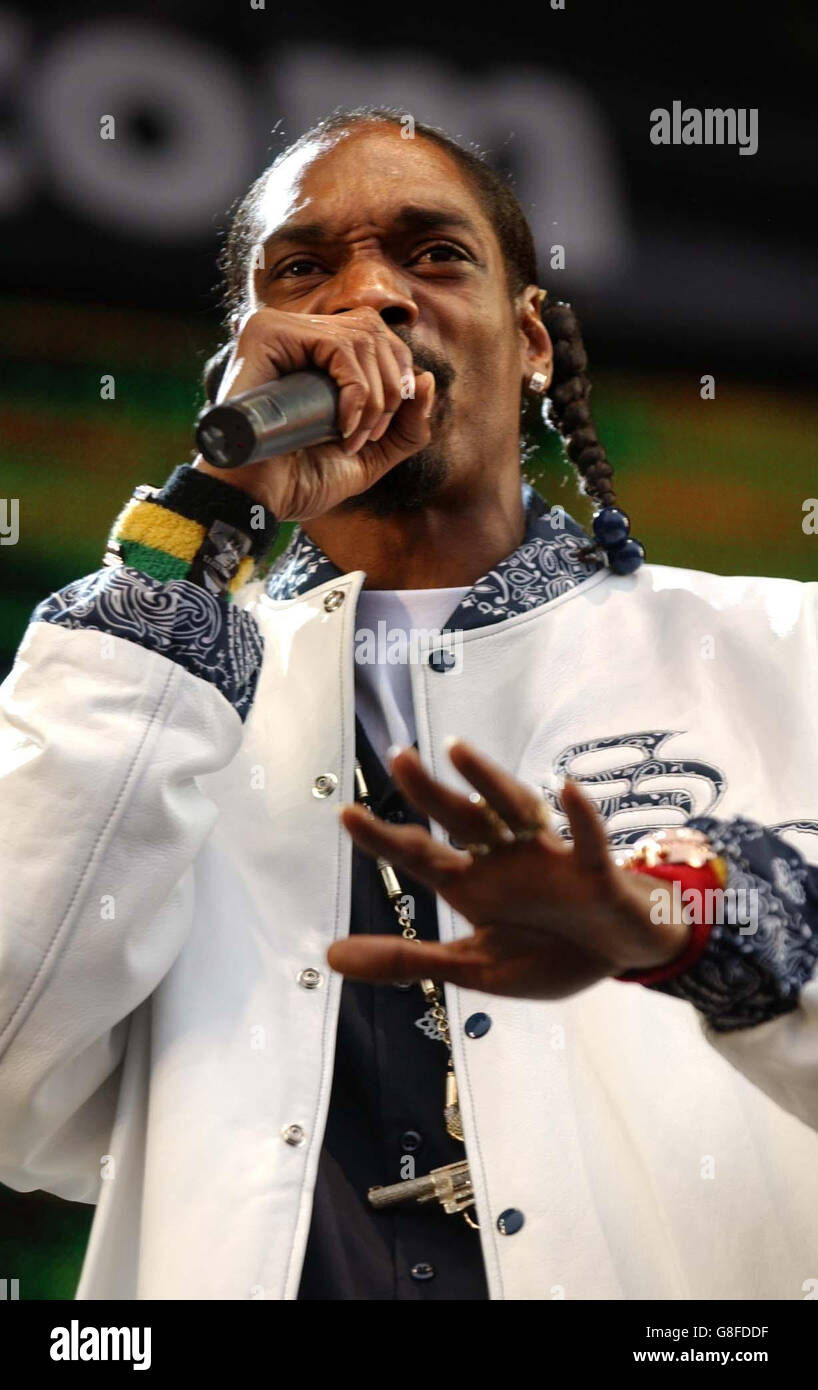 Snoop dogg hi-res stock photography and images - Alamy