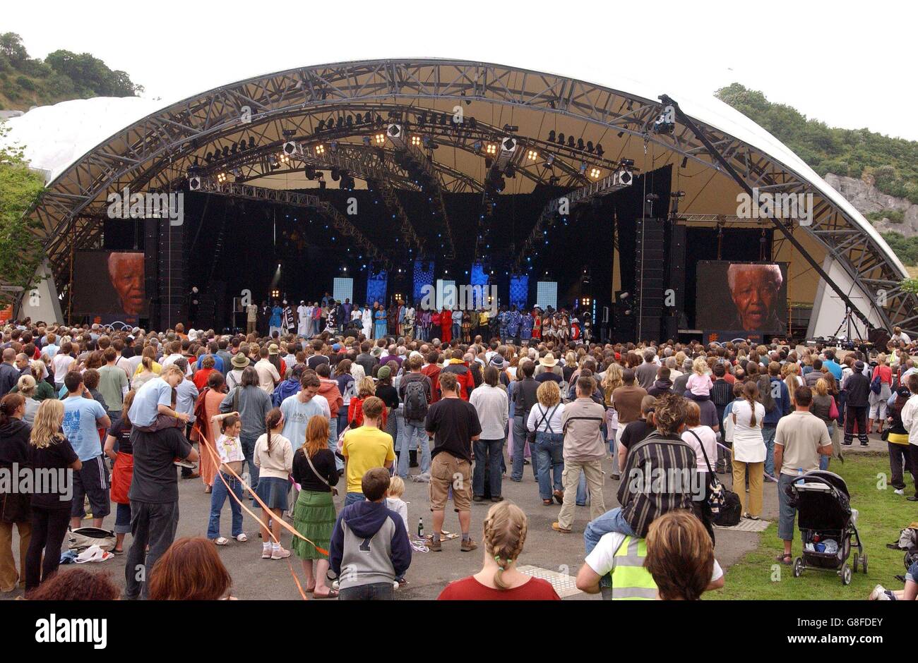 Live 8 africa calling concert the eden project hi-res stock photography ...