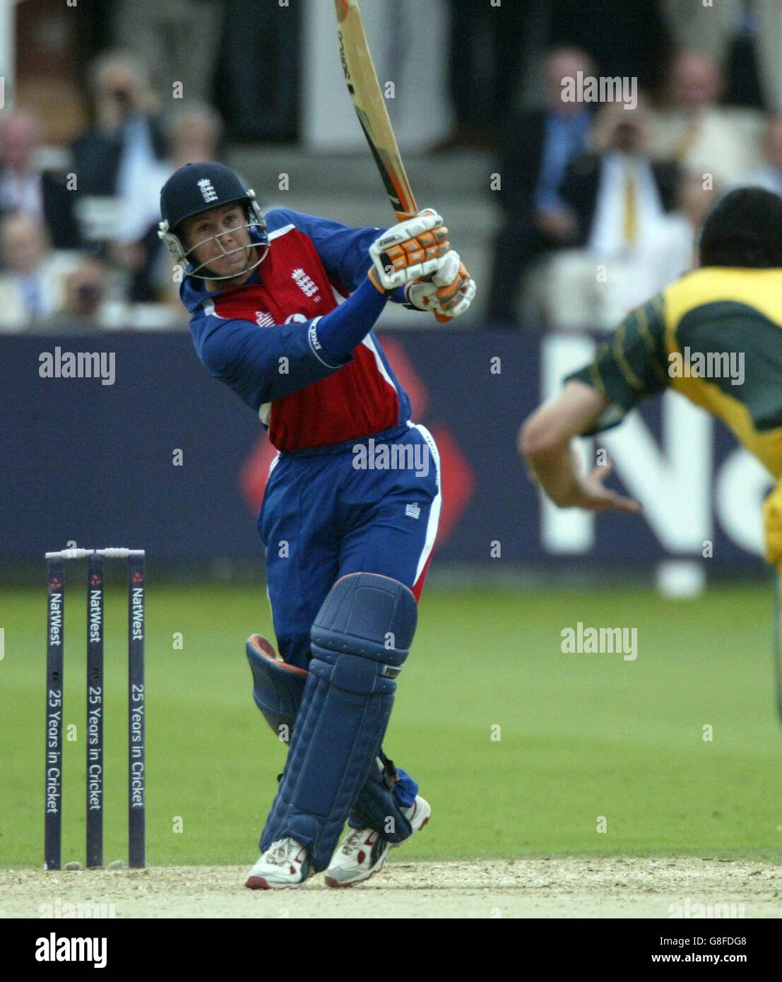 Cricket - The NatWest International Triangular Series - Final - England ...