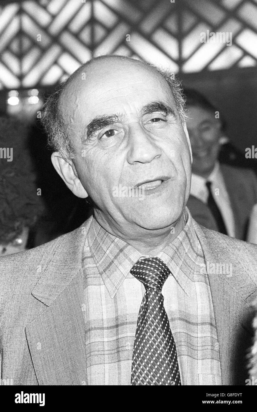 Actor Warren Mitchell, who is currently appearing in Ducking Out at the ...