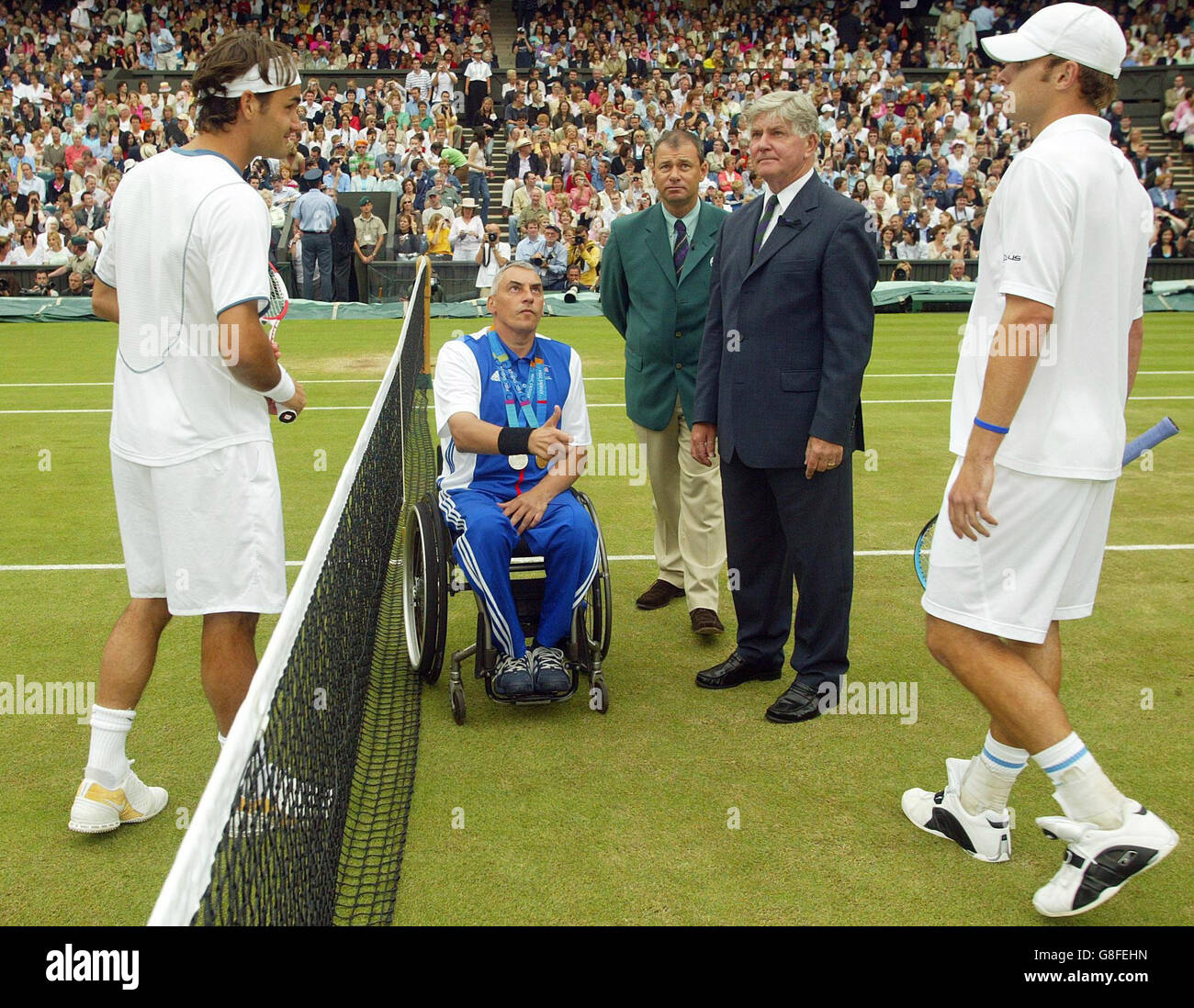 Tennis player referee hi-res stock photography and images - Alamy