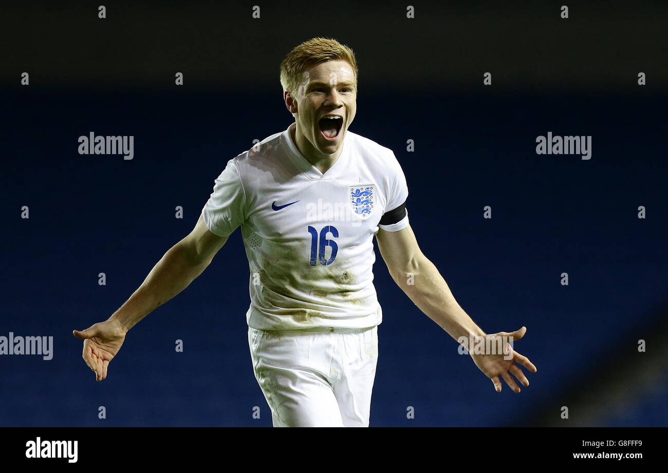 England's Duncan Watmore celebrates scoring the second goal during the ...