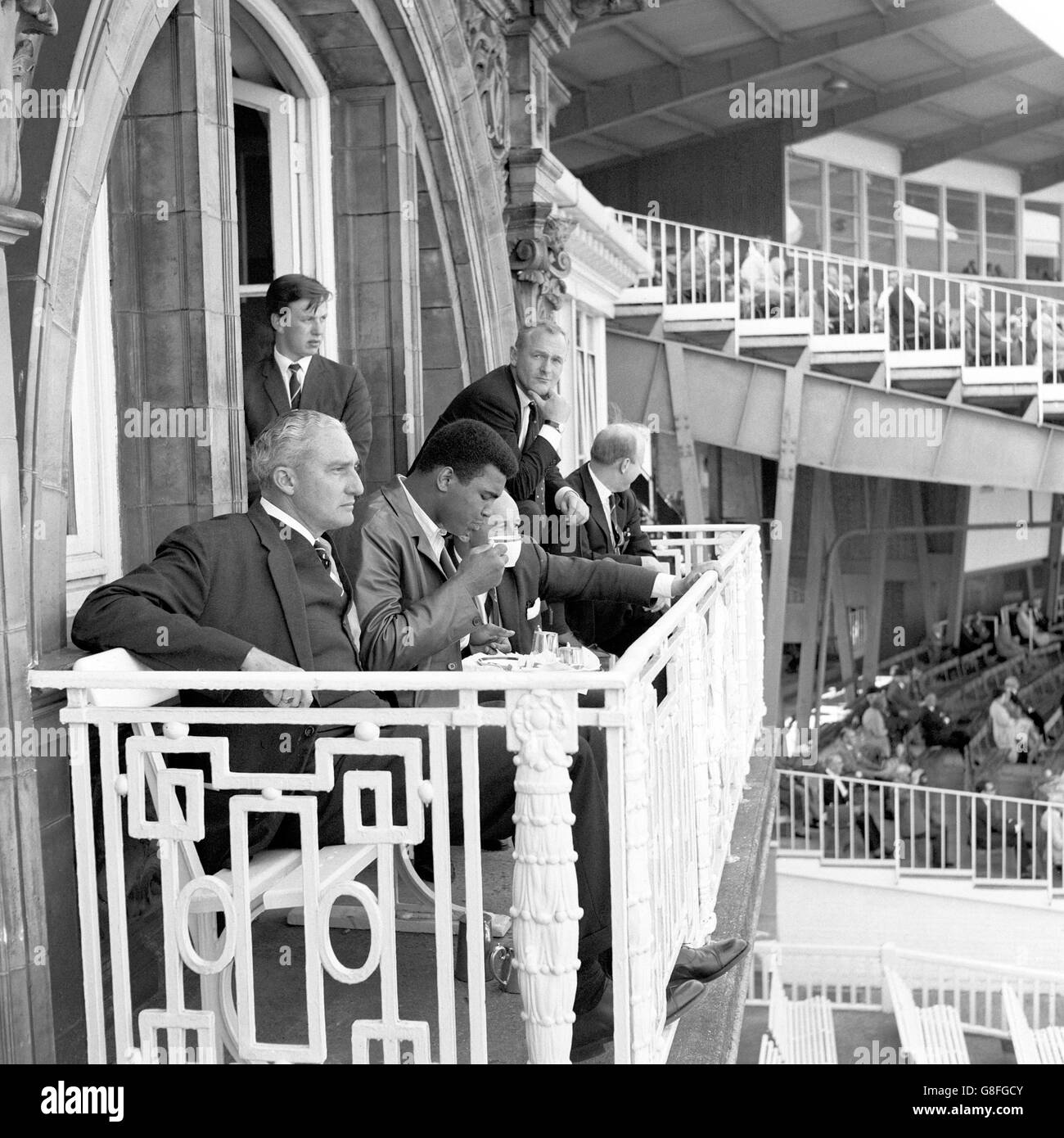 Marylebone Cricket Club Cricket Team Stock Photos & Marylebone Cricket ...