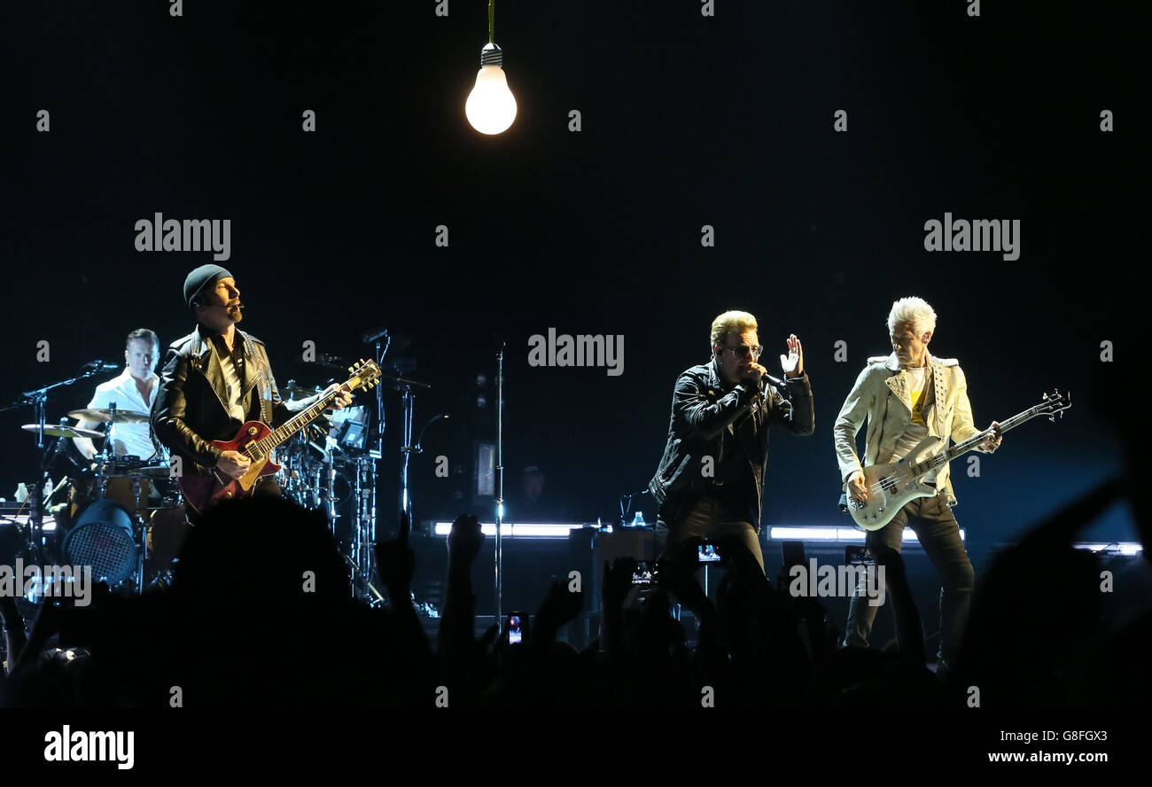 The edge belfast u2 hi-res stock photography and images - Alamy