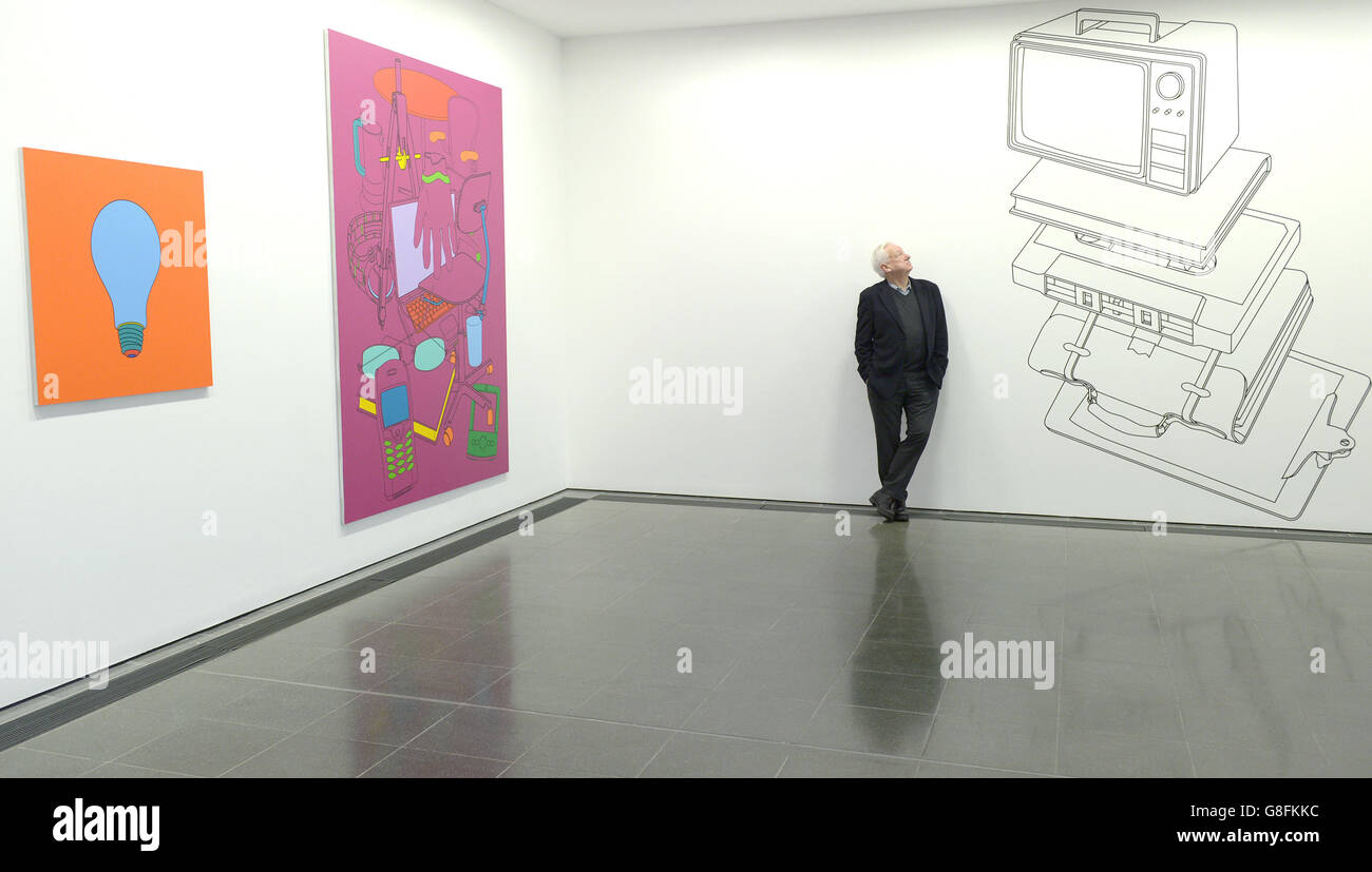 Artist michael craig martin painting stack 1981 hi-res stock ...