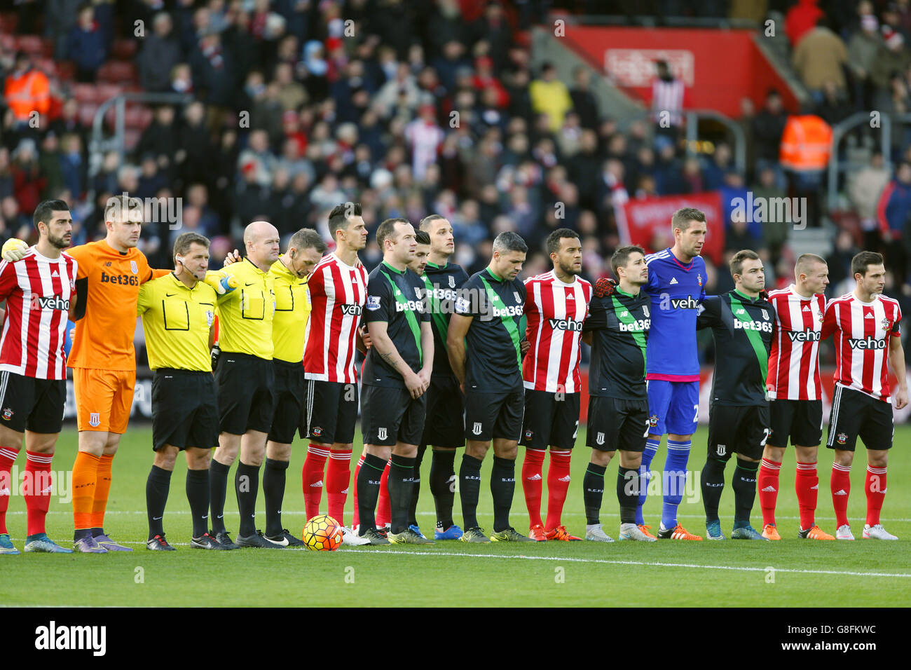 Football full length stock line up hi-res stock photography and images ...
