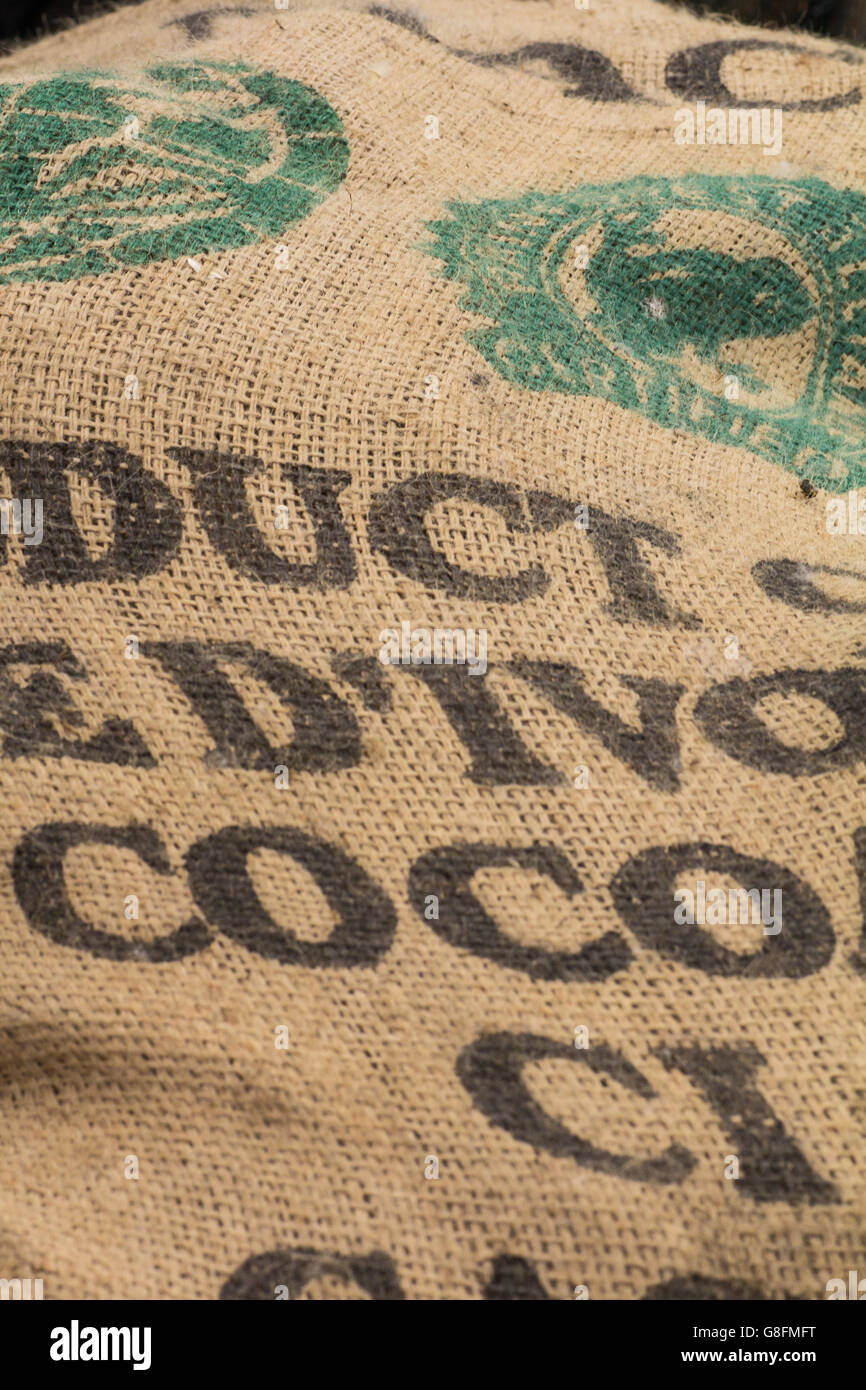 Sack of cocoa beans hi-res stock photography and images - Alamy