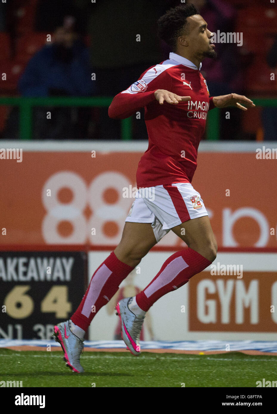 Football games in swindon hi-res stock photography and images - Alamy