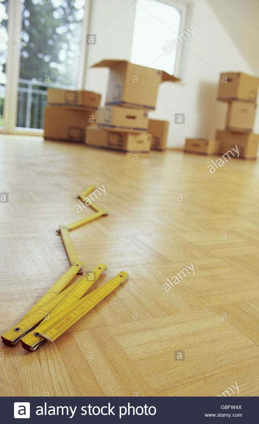 Collapsed Cardboard Boxes Stock Photos & Collapsed Cardboard Boxes ...