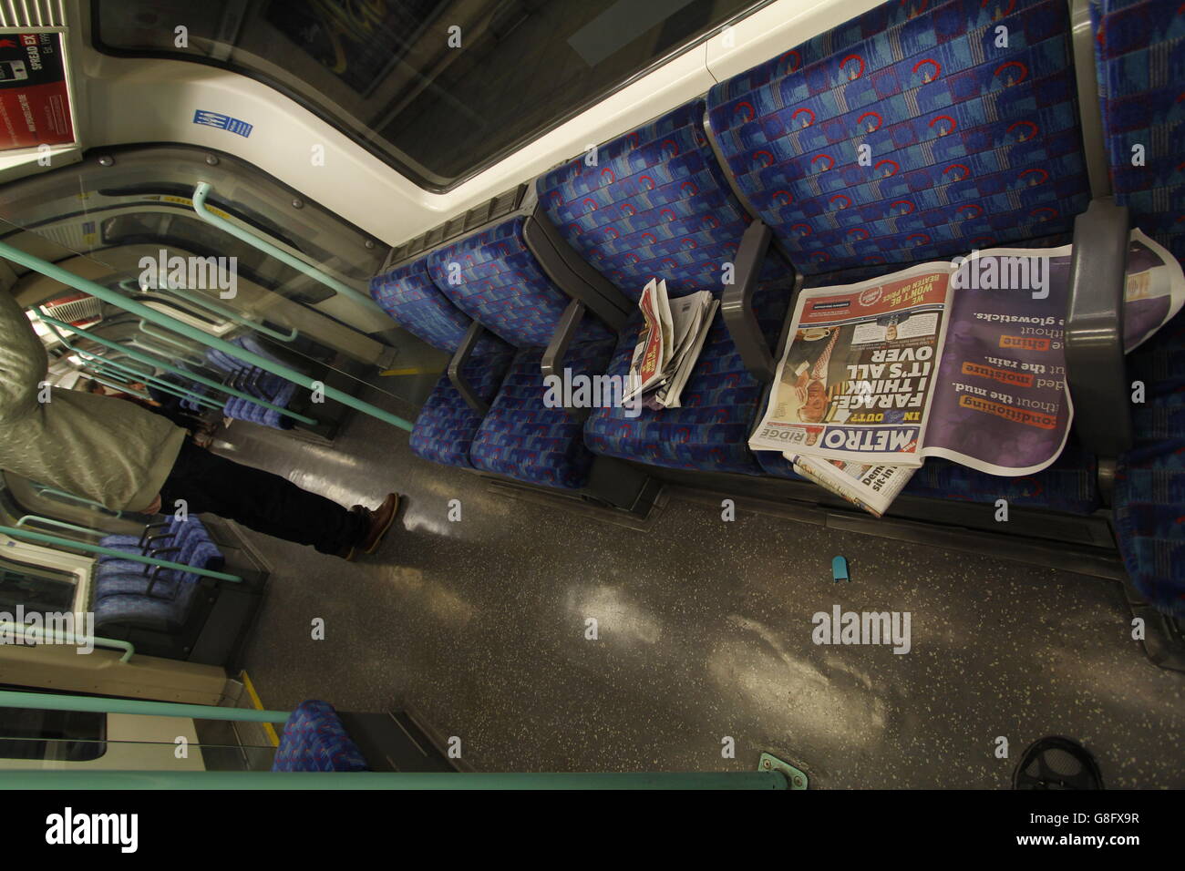 Newspaper tube hi-res stock photography and images - Alamy