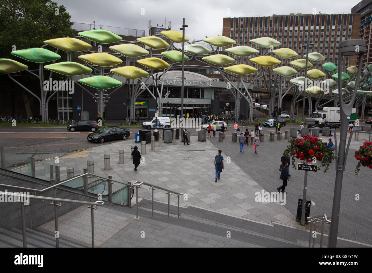 Shoal sculpture stratford hi-res stock photography and images - Alamy