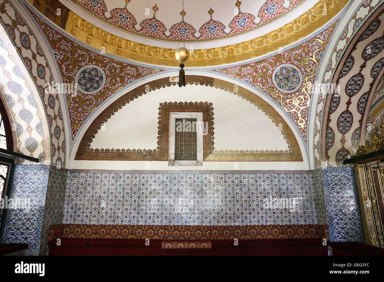 Inside room in topkapi palace hi-res stock photography and images - Alamy
