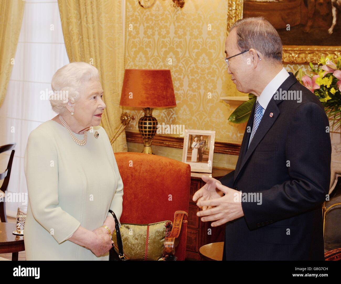 Private secretary queen elizabeth ii High Resolution Stock Photography ...
