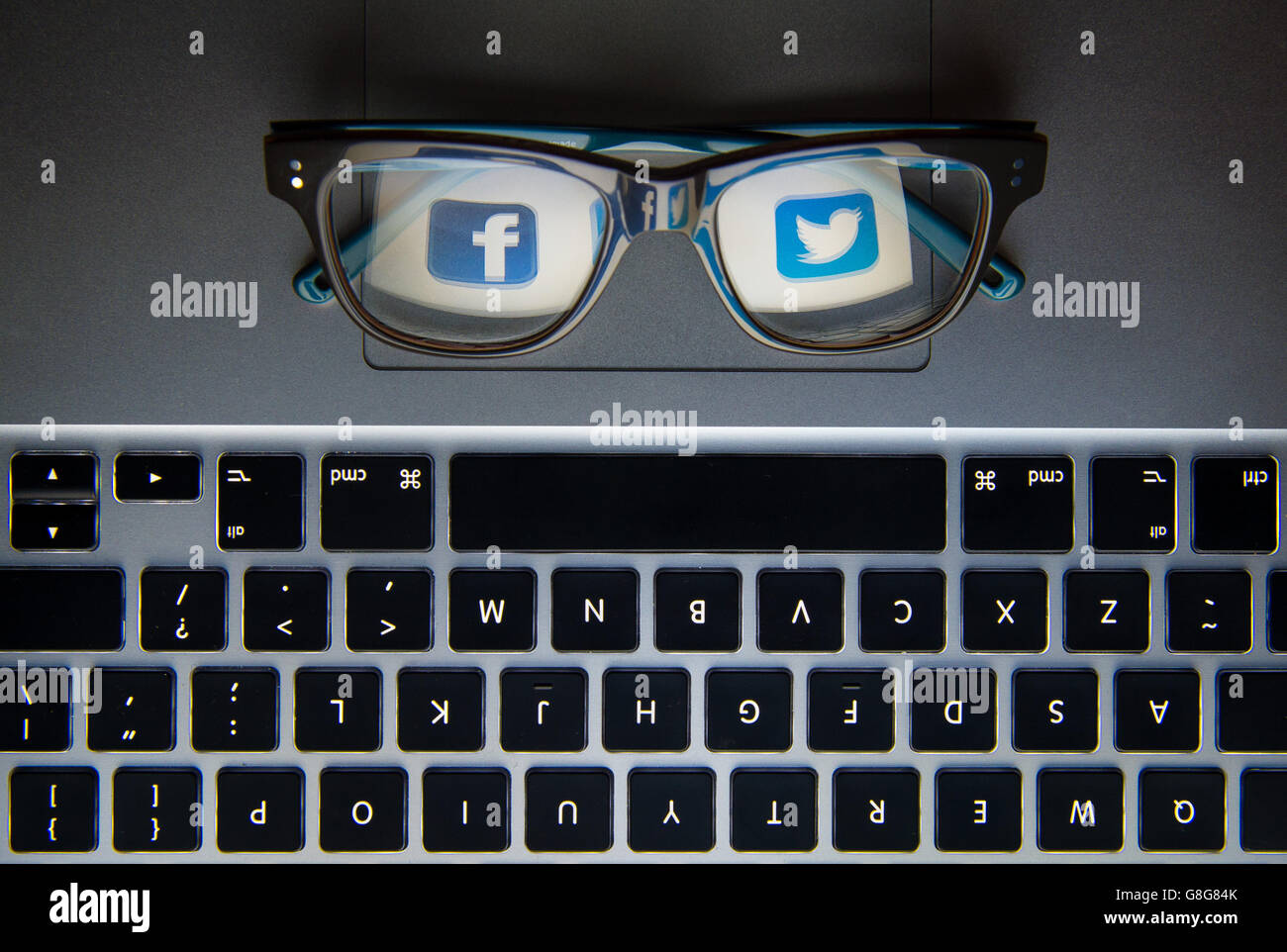 Technology logos hi-res stock photography and images - Alamy