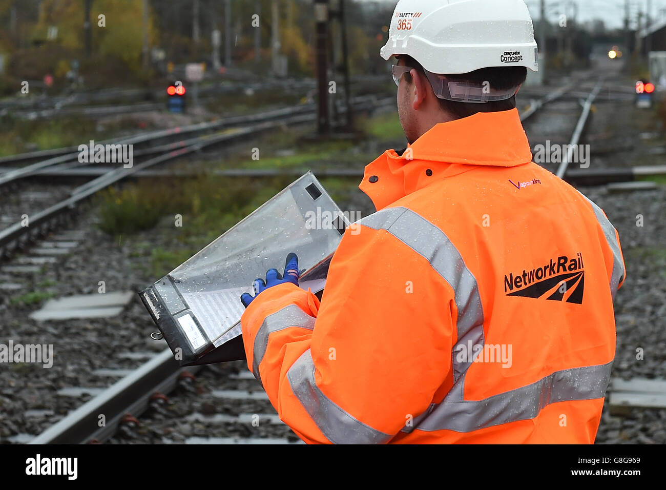 Network Rail engineers inspect the tracks Stock Photo - Alamy