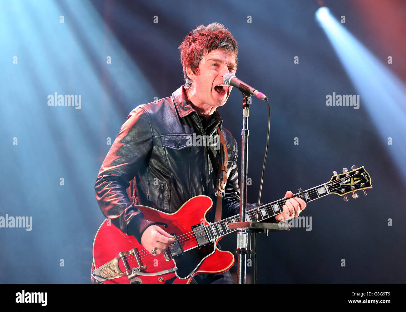 Radiox hi-res stock photography and images - Alamy