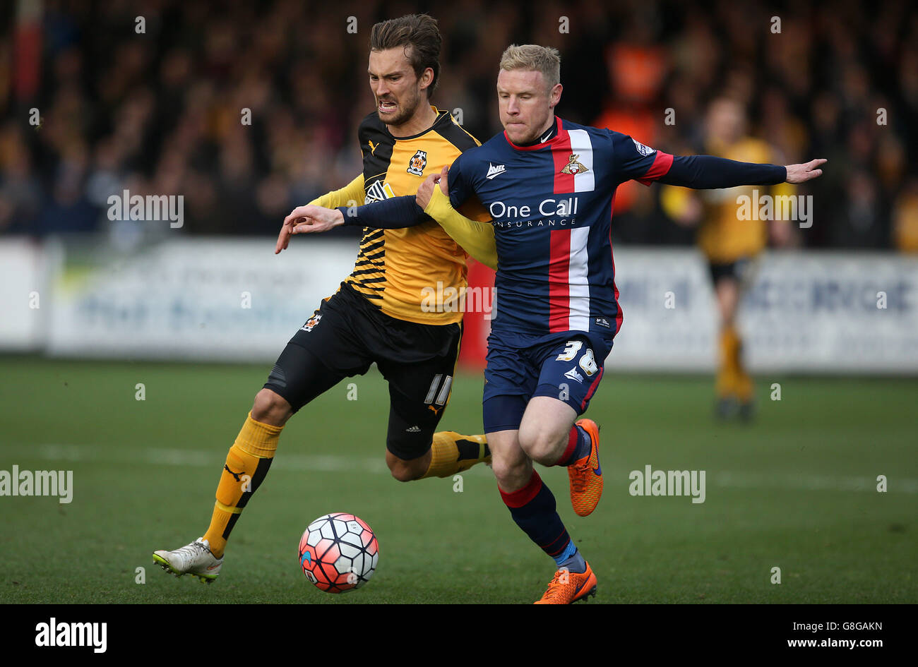 Doncaster rovers craig alcock hi-res stock photography and images - Alamy