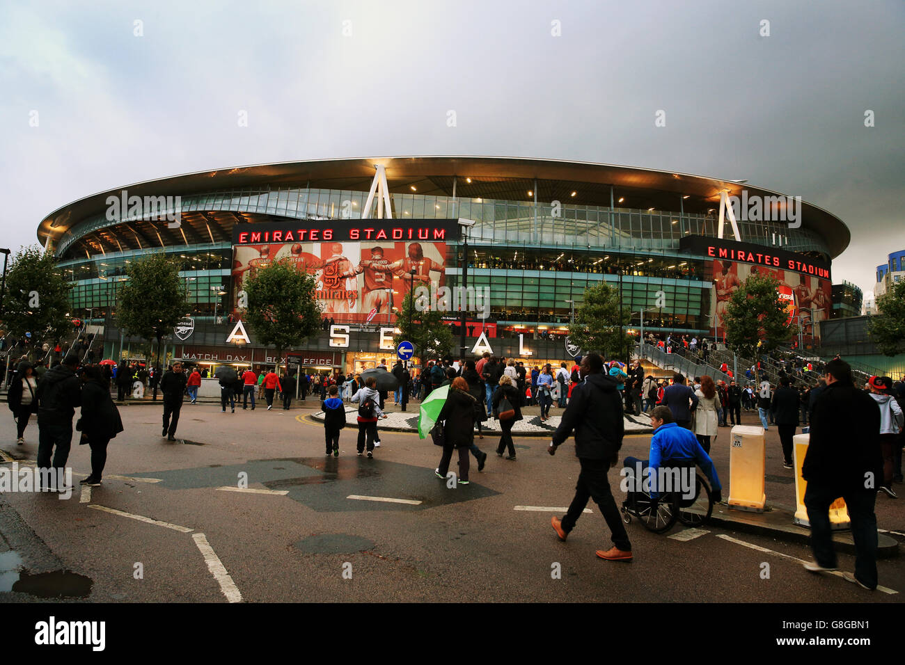 English premier league arsenal hi-res stock photography and images - Alamy