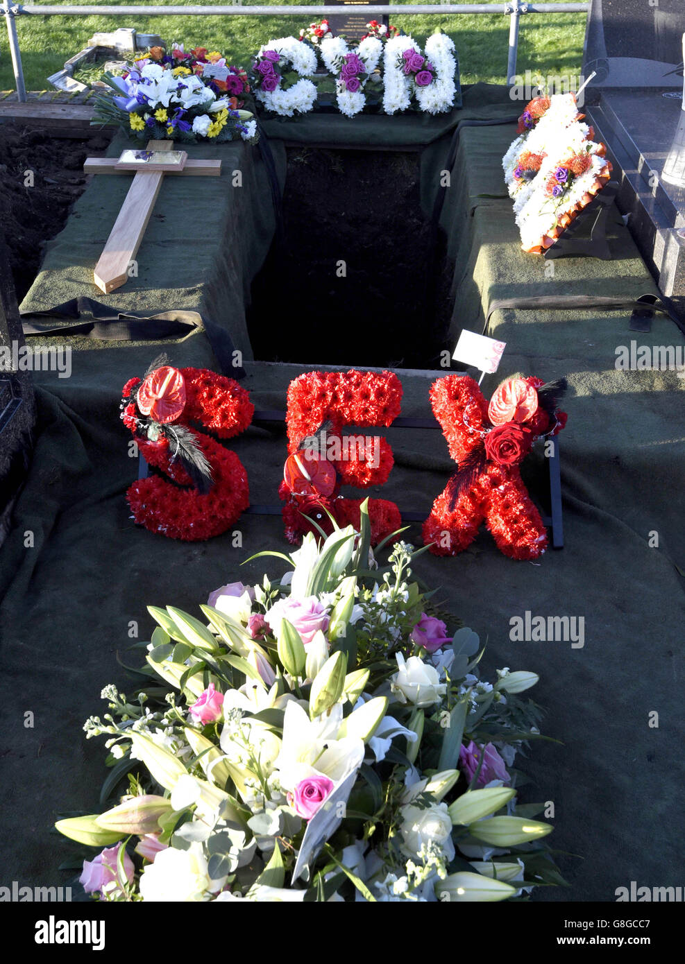 Cynthia Payne funeral Stock Photo - Alamy Cynthia Payne funeral Stock Photo - Alamy