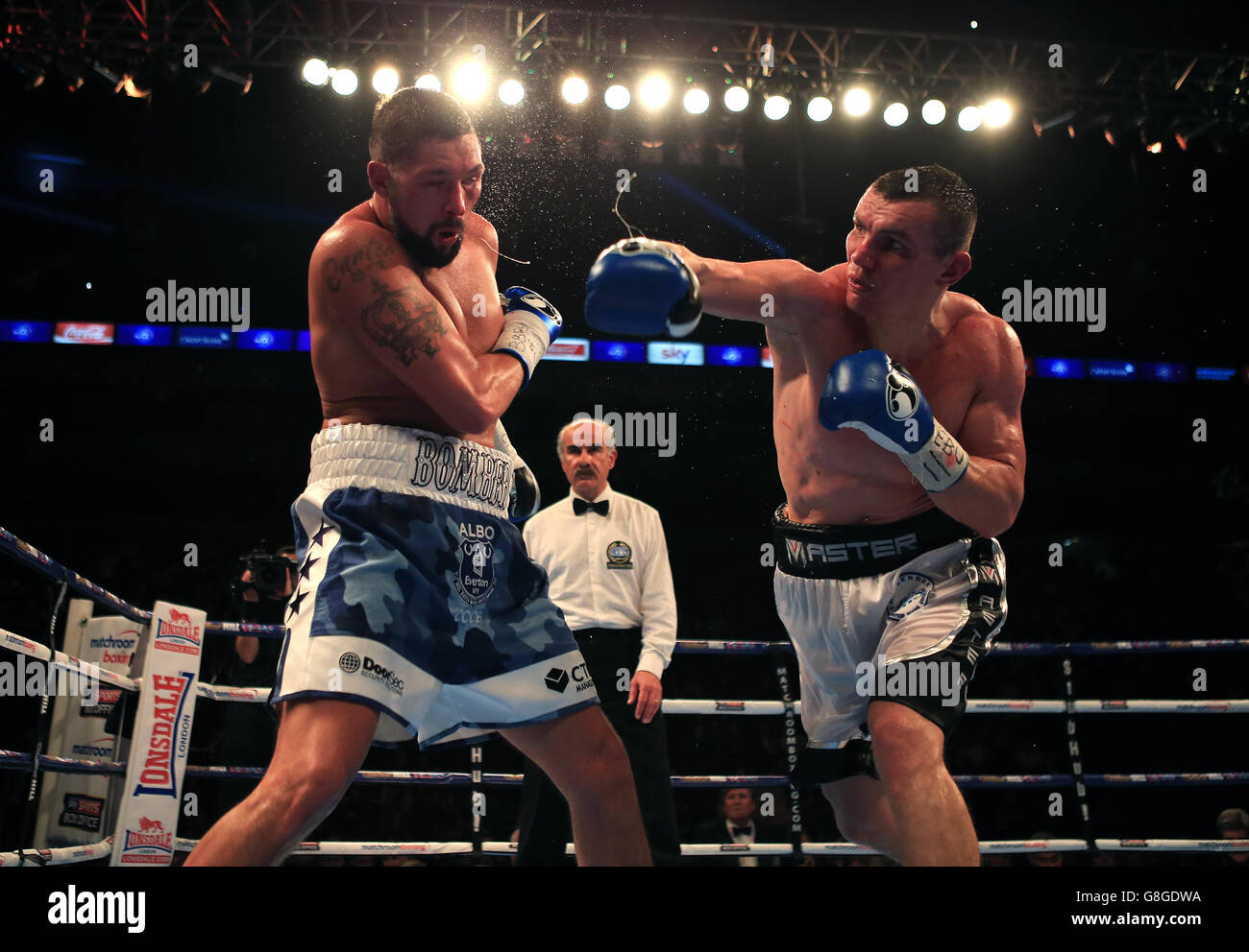 O2 arena boxing hi-res stock photography and images - Alamy