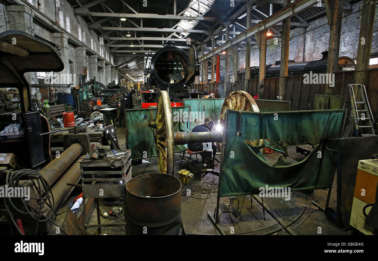 Flying Scotsman restoration Stock Photo - Alamy