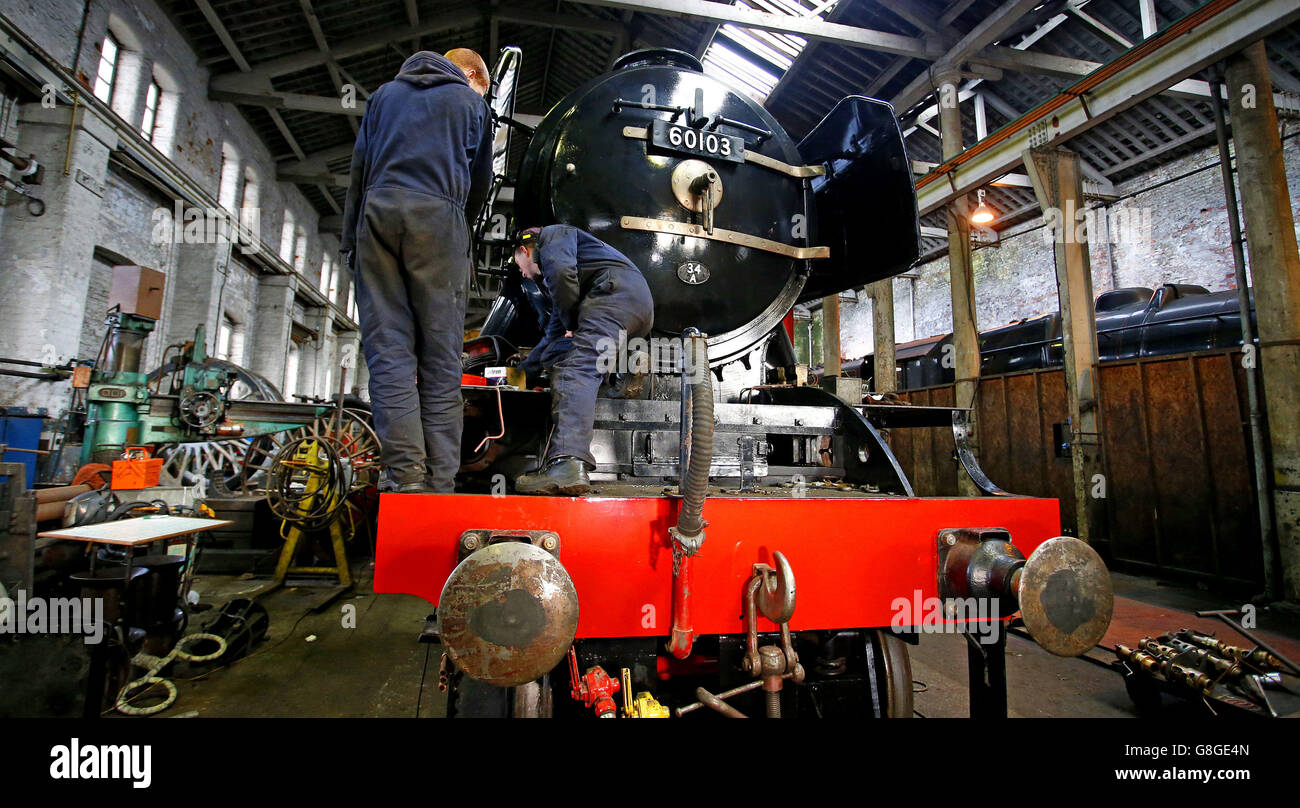 Engineers work on the flying scotsman locomotive hi-res stock ...
